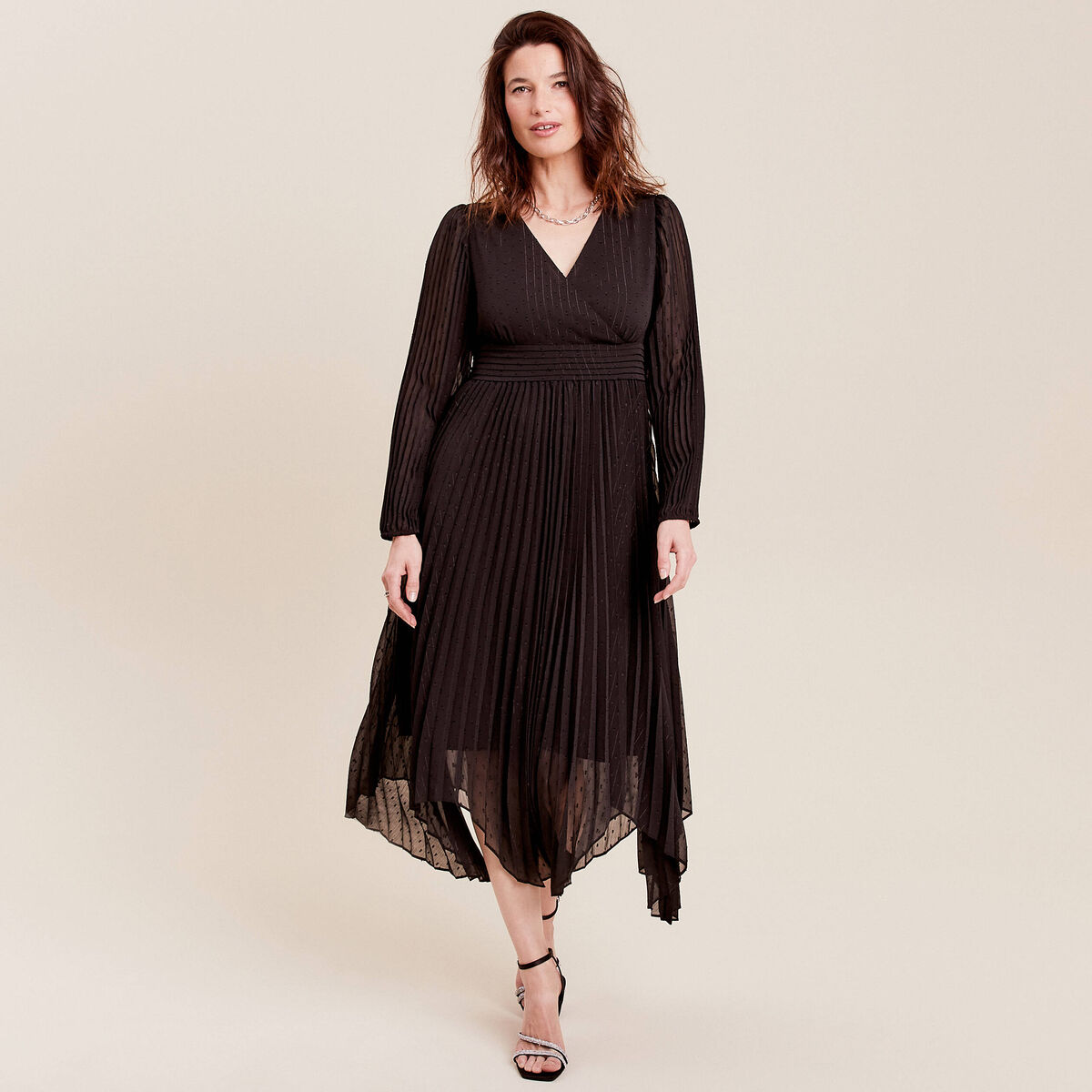 Robe longue évasée plissée noir femme | Bréal
